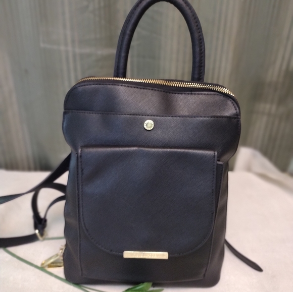 Steve Madden | Bags | Steve Madden Small Leather Black Slim Mini ...